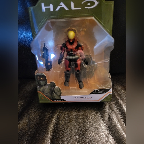 Jazwares | Toys | Halo Infinite Series 4 Spartan Eva W Assault Rifle ...